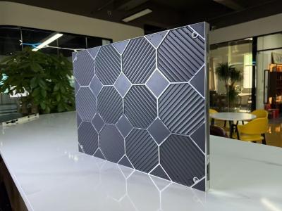 China OEM 2.5mm Small Pitch Smd Led Display Screen Panels 7680HZ Ultra Thin 60mm for sale