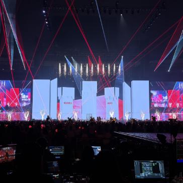 China P2.6 Indoor LED Display with 2.6mm Pixel Pitch, 3840Hz Refresh Rate, and Lightweight Modular Cabinet for Rental for sale
