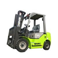 China Side Shifter 2.5ton Diesel Caretilla Autoelevadora Diesel Engie Forklift Easy Maneuverability for sale