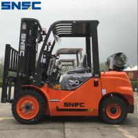China 1T 5T Load Capacity LPG Forklift Truck with Adjustable Cab Location and EPA Engine for sale