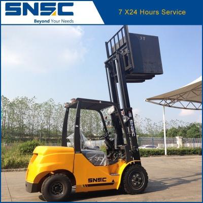 China 3000kg Counter Balance Diesel Forklift Truck All LED Light and Hydraulic Transmission for sale