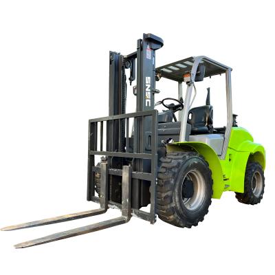 China China Off Road 2WD 4WD All Terrain Forklift With Japanese Engine for sale
