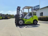 China 3 Ton Diesel Warehouse Forklift Strong Frame Durable Diesel Engine Stable Performance for sale