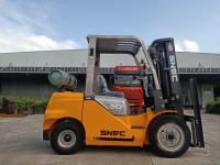 China Industrial Use 3000kg Dual Fuel Forklift Truck LPG Petrol Durable Frame for sale