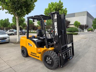 China Strong Power 3500kg Diesel Forklift 3.5 Ton With Industrial Load Capacity for sale