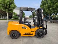China Heavy Load 3.5 Ton Diesel Forklift Truck With Stable Chassis And Mast for sale