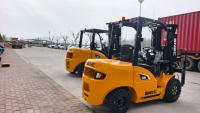 China High Stability 3.5 Ton Diesel Forklift Truck With Strong Industrial Frame for sale