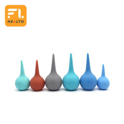 China Medical Rubber Bulb Ear Syringe Disposable 2.3 Inch for sale