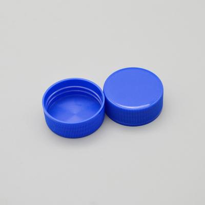 China 40 MM Plastic Cosmetic Screw  Bottle Cap 15.8 MM Height Ribbed Screw Cap for sale
