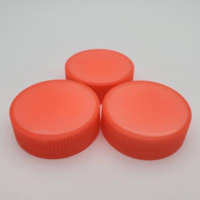 China 32/400  Plastic Cosmetic Screw  Bottle Cap 31.7 MM Inner Diameter Ribbed Screw Cap for sale