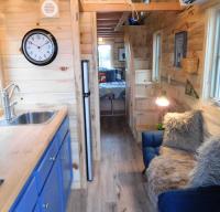 China Vacation Yurt Prefab Tiny Homes Luxury Tent Dome Hotel With Wooden Decoration for sale