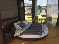 China Yurt Prefab Tiny Homes Eps Sandwich Panel Fiberglass Roof Luxury Tent Dome for sale