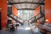 China Steel Structure Flat Pack Containers House Shops Hotel Living Expandable for sale