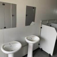 China 5 Toliet Flat Pack Containers With Wash Table Mirrow Clean Room Bathroom for sale