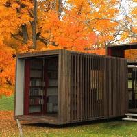 China Camping Hotel Luxury Shipping Container House glass Window 3 Bedrooms One Kitcthen for sale