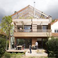 China Anti Earthquake Prefabricated Steel House House / Flat Pack Container for sale