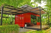 China Steel Structure 40 HQ Prefab Shipping Container Homes With OEM Expansion Window And Floor for sale