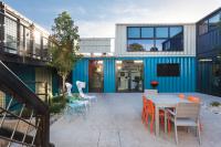 China Residential Ready Made Container Homes 4 - 5 Pieces Glass Door  With The Yards for sale