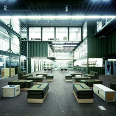 China Metal Shipping Container Homes Glass Wool Insulation With Bolts Lock Glass Door for sale