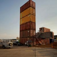 China 3mm Steel Column Weld 40 GP 37m2 Prefab Shipping Container Buildings for sale
