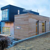 China 3 Pieces Combined Luxury Steel Structure Prefab Shipping Container Homes for sale