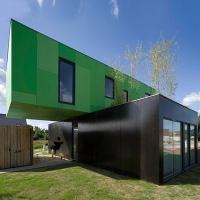 China PVC Window Mobile 40FT Prefab Shipping Container Houses for sale