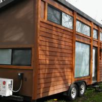 China New Zealand AZ150 Light Steel Prefab Mobile Home Trailer Caravans Tiny House On Wheels for sale