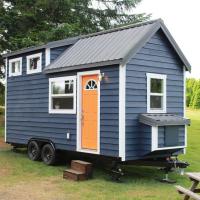 China 15mm OSB Board Light Steel Z275 Prefab Prefabricated 1 Bedroom 1 Bathroom Tiny House For Camping for sale