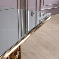 China Qiancheng ODM Tempered Glass Dining Table Golden Stainless Steel For Wedding for sale
