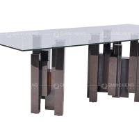 China Clear 15mm Glass Dining Table And Chairs Black Stainless Steel Base for sale