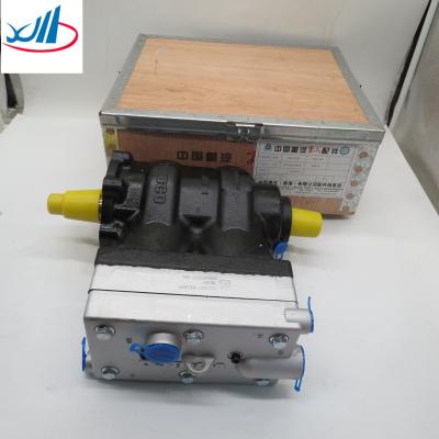China On Sale Yutong Bus Parts Double Cylinder Air Pump Compressor VG1560130080 for sale