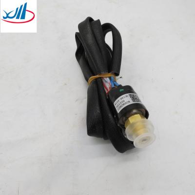 China Good Performance  Yutong Bus Parts Low Pressure Switch 8114-00136 for sale