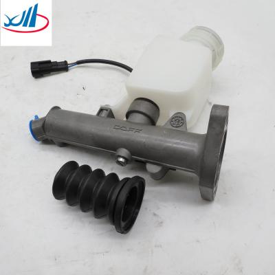 China Clutch Master Pump Oil Can  FAW Auto Parts 5801475914 for sale
