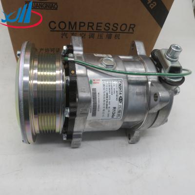 China Good Performance Trucks And Cars Engine Parts Air Conditioner Compressor WG1500139016 for sale