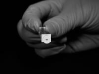 China Microfluidics Optical Quartz Glass Quartz Flow Tube With Polished Entry Exit Cones for sale