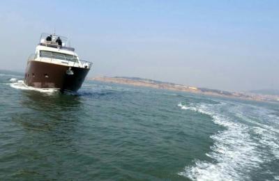 China Luxury Medium Sized Travel Yacht Monohull Ample Storage Mazarin 66ft for sale