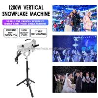 China Portable 500W Snowflake Machine 30sqm Coverage Remote Control Stand for Indoor Outdoor Events for sale