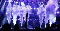 China 3000W Vertical Stop Gas Column DMX512 LED RGB Smoke Spray Upwards Fog Machine for Stage Show for sale