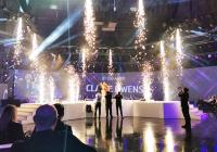 China 400W Cold Sparkler Machine Waterfall Fireworks Fall Cold Spark Fountain Machine for Stage Wedding Special Effect for sale