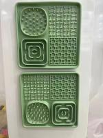 China Rectangle Silicone Dog Lick Mat All In One Non Slip Pet Slow Feeder Mat With Suction Cups for sale
