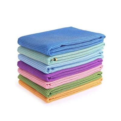 China Anti Slip Custom Hot Yoga Towel Disposable Yoga Mats Printed Microfiber Yoga Towel for sale