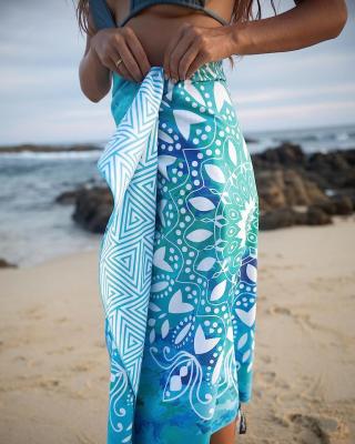 China Embroidered Printed Beach Towel Large Size Machine Washable for sale