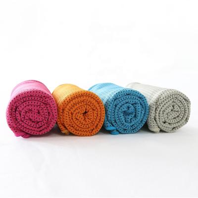 China Quick Dry Microfiber Towel For Sports And Outdoors for sale