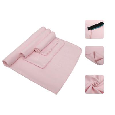 China Quick-drying Microfiber Sports Towel With High Absorbency And Compact Design for sale