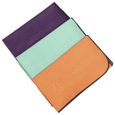 China Custom Print Large Absorbent Microfiber Suede Towel Beach Towel Summer New Year 22 Color Stock Light Weight Sports Quick-Dry for sale