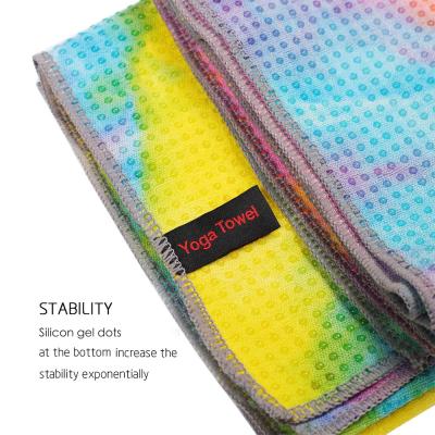 China Lightweight Green Microfiber Yoga Towel Quick Drying For Sports And Exercise for sale