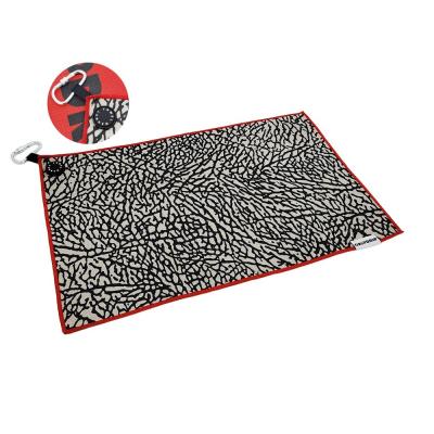 China Sand Free Quick Dry Microfiber Beach Towel Outdoor Customized Design for sale