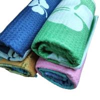 China Custom Accessories Hole Golf Towel Custom Logo Microfiber Golf Towel for sale