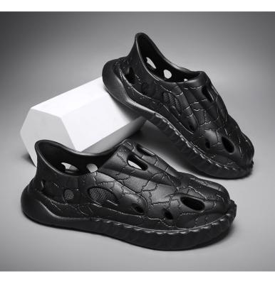 China Beach Shoes Summer Trendy Cave Shoes Casual Men’s Slipper QZPT-2304 for sale