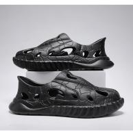 China Beach Shoes Summer Trendy Cave Shoes Casual Men’s Slipper QZPT-2304 for sale